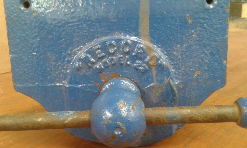 The Record 52 ½ vice