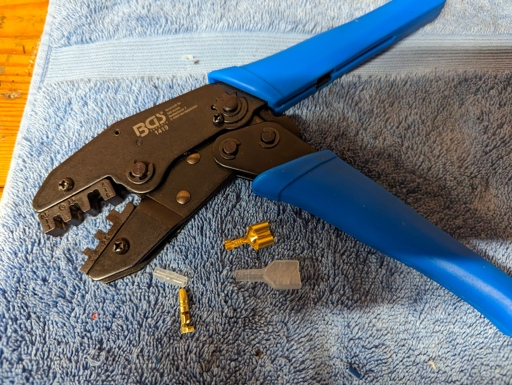 Honda C90 - putting it back together