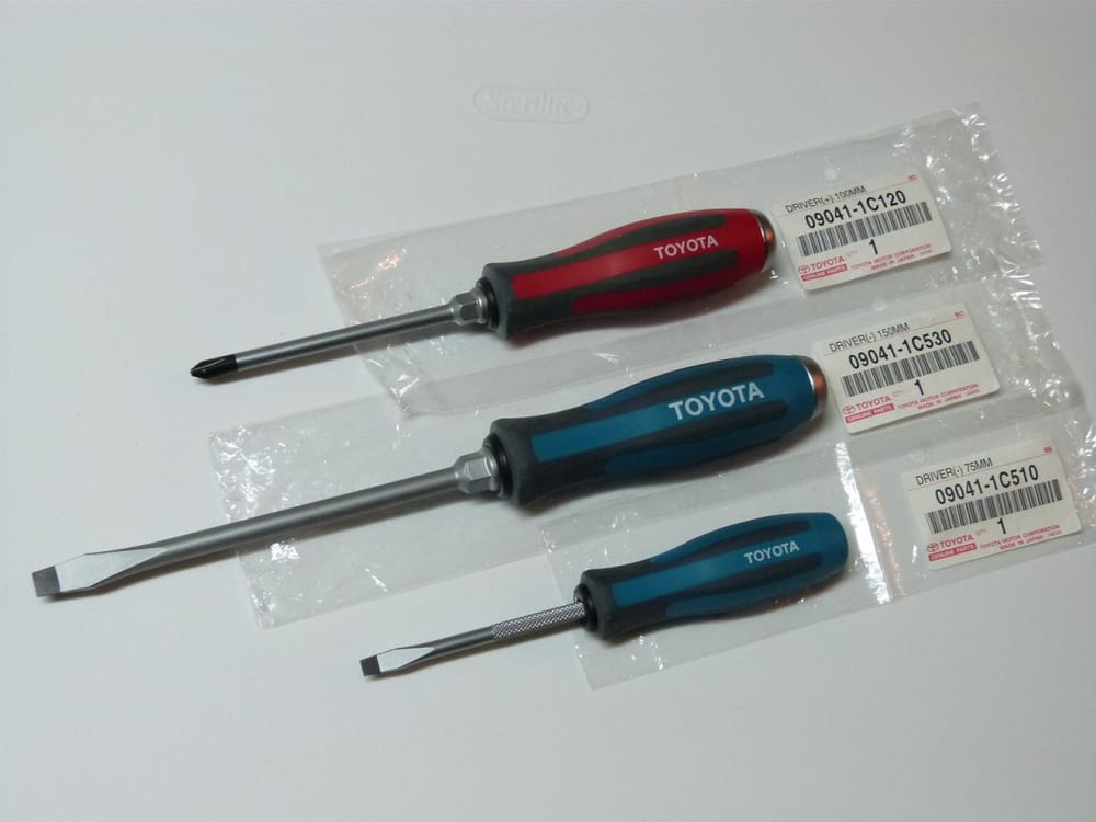 JIS screwdrivers, screws and fasteners from Japan