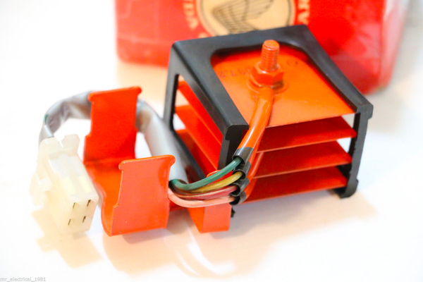 Honda C90 - charging system